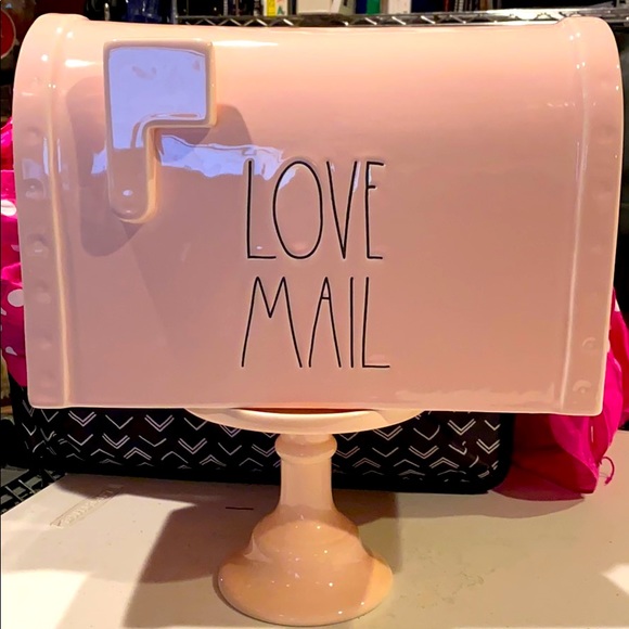Rae Dunn | Accents | Rare Rae Dunn Valentines Decor Mailbox New | Poshmark